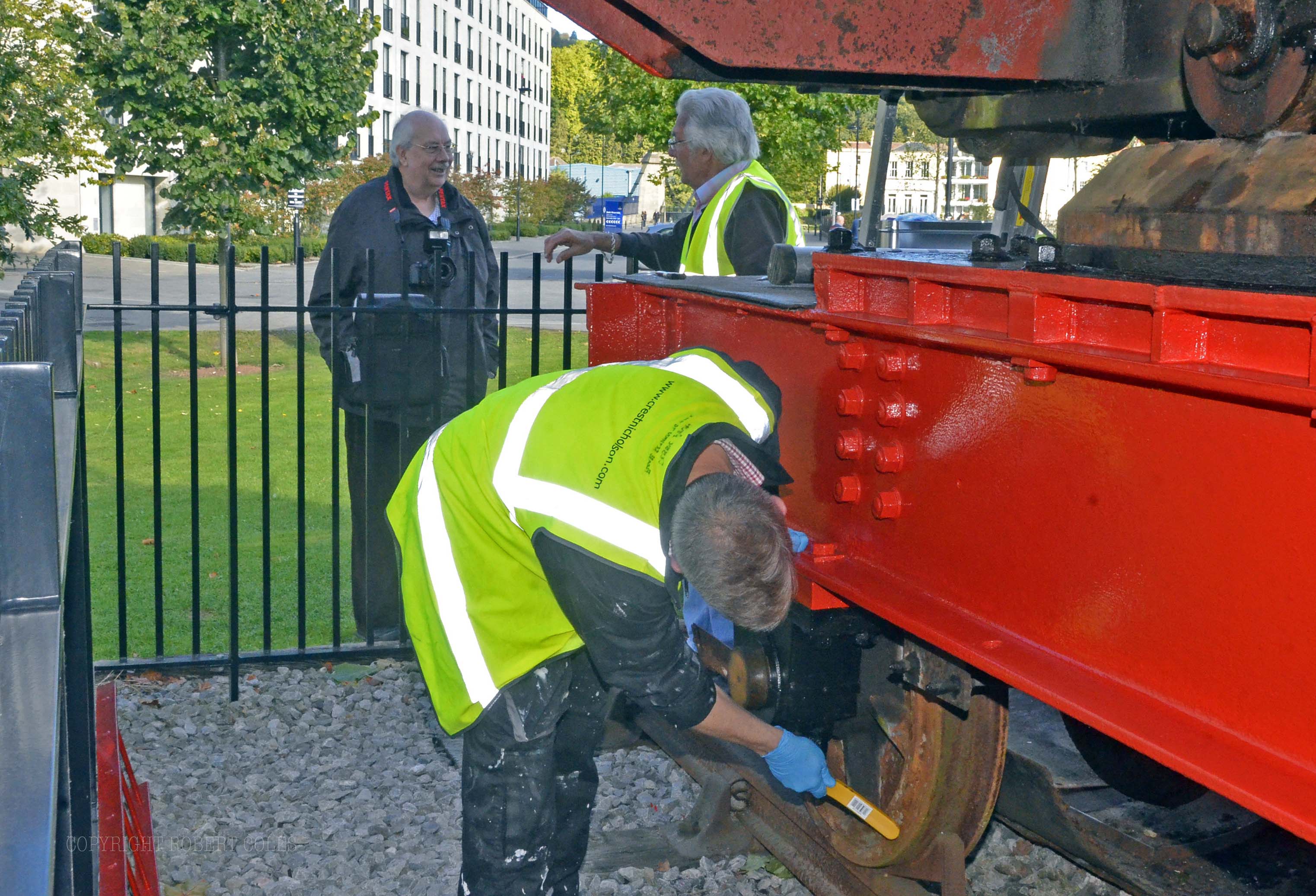 Riverside crane is a painting marathon. – BATH NEWSEUM