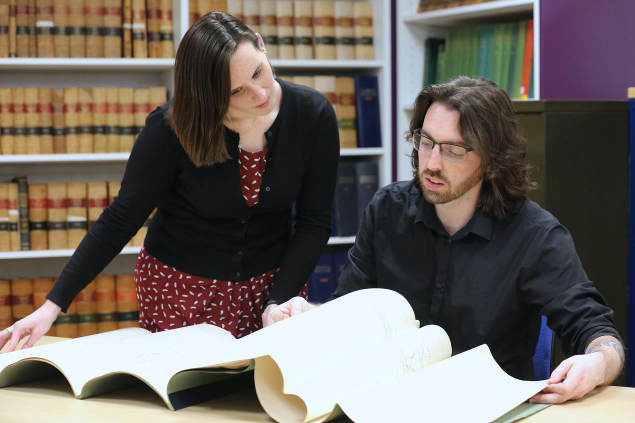 Making history – BATH NEWSEUM