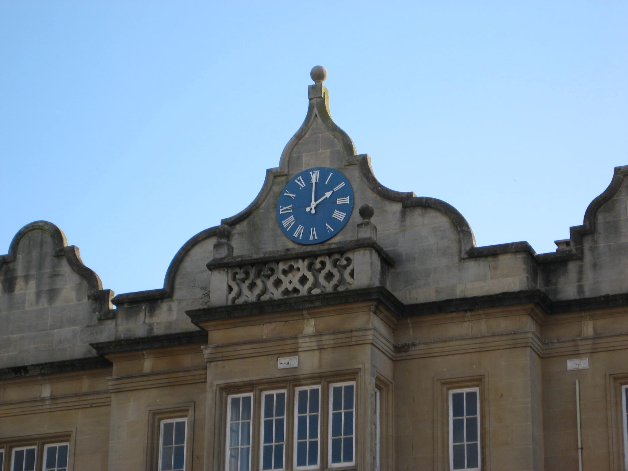 That station clock – BATH NEWSEUM